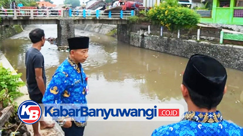 DPU Pengairan Banyuwangi Lakukan Normalisasi Sungai Antisipasi Banjir ...